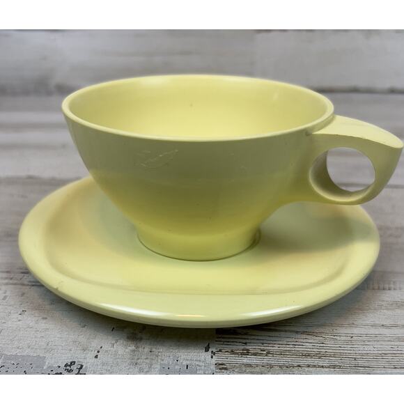 BOONTON WARE | Dining | Vintage Boonton Ware Yellow Melamine Cup Saucer ...